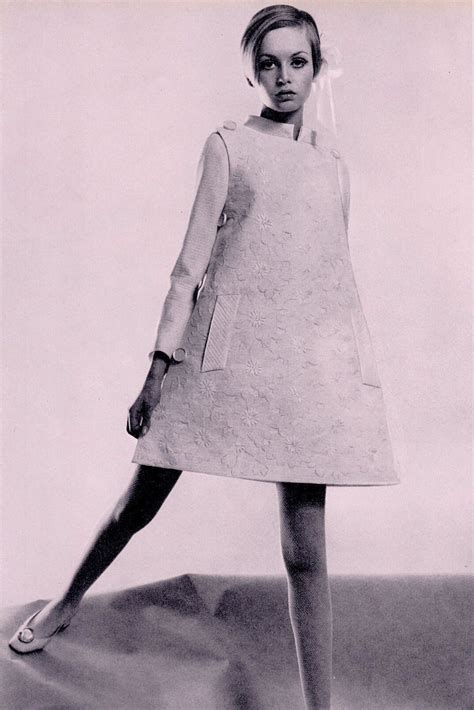 Twiggy Wearing Every 60s Fashion Trend Ever Artofit