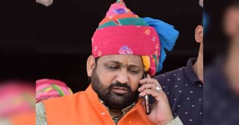 Rajput Karni Sena President Sukhdev Singh Gogamedi Shot Dead In