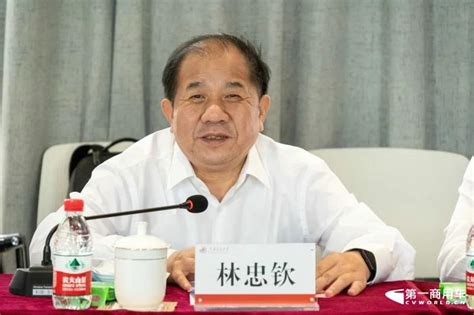 一汽解放与上海交大签署协议共建联合研究中心 第一商用车网 Cvworld Cn