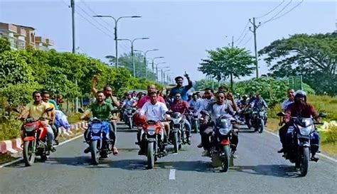মাদারীপুরে অবরোধের প্রতিবাদে যুবলীগের মটর শোভাযাত্রা ও বিক্ষোভ Barta