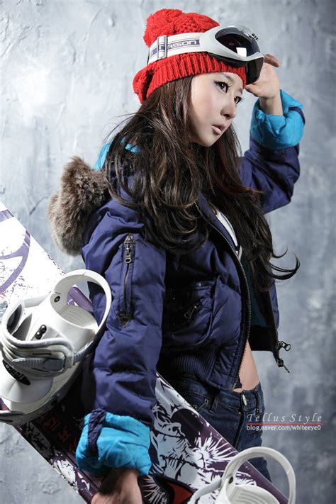 Sexy Snowboarder By Parkleggykorean On Deviantart