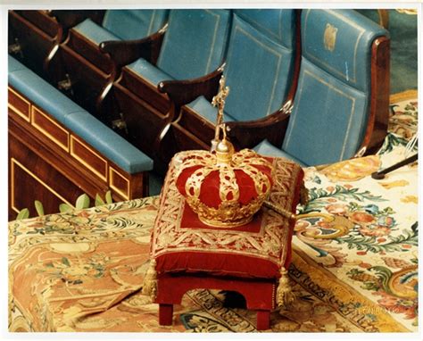 Juramento Y Proclamación Como Rey De España De Don Juan Carlos De