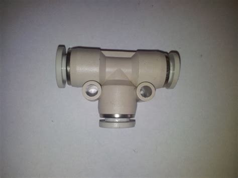 Bouchon Raccord T Pneumatique X Mm