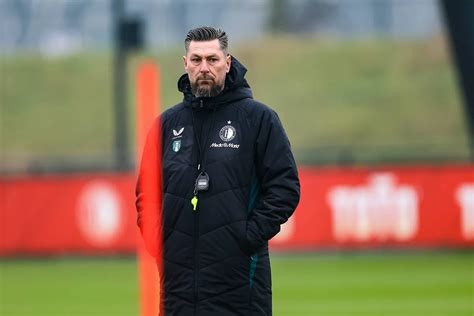 Feyenoord Met Ivanusec Op Het Middenveld Tegen Nac