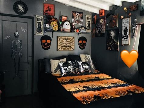 𝗛𝗮𝗹𝗹𝗼𝘄𝗲𝗲𝗻 𝗕𝗲𝗱𝗿𝗼𝗼𝗺 𝗗𝗲𝗰𝗼𝗿𝗮𝘁𝗶𝗼𝗻 𝗜𝗱𝗲𝗮𝘀 For A Spooky Celebration
