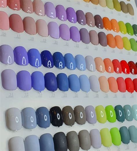 J Nail 네일홀릭 10호 화보촬영 10월의 Nailholic 뮤즈 배우한지선 네일아트와 포즈를 여유롭게 소화해 주시는
