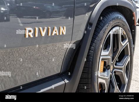 Indianapolis Circa April 2023 Rivian R1s Ev Electric Vehicle Display