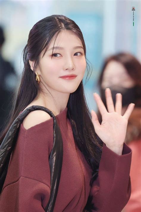 Chinajoybar On Twitter Red Velvet Joy Red Velvet Girl