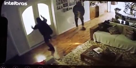 Novas imagens mostram invasão a casa de empresário morto a tiros