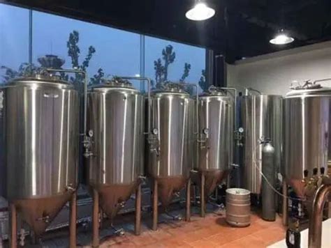 升不锈钢精酿啤酒设备饭店餐饮小型啤酒设备