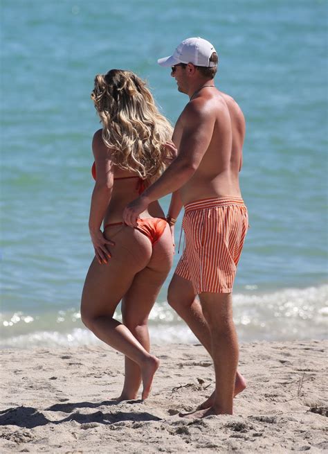 Brielle Biermann Sexy 65 Photos Thefappening