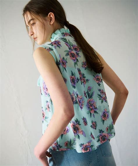 エスニックフラワー刺繍トップ Grace Continental Grace Continental グレースコンチネンタル 通販