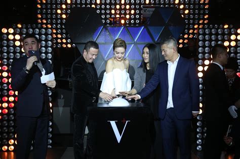 Vplusloungeylngelnge大山谷图库