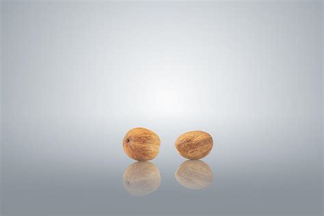 Nucsoara Istoria Nucșoarei Ca Ingredient în Cocteiluri