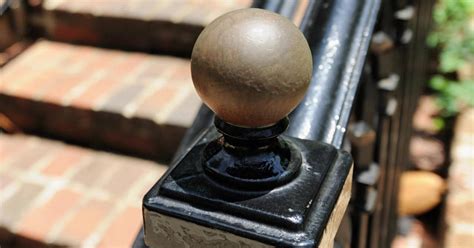 Newel Post Caps And Finials The Finishing Touch Cbs News