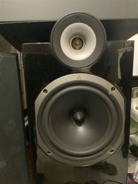 Triangle Speaker 喇叭 音響喇叭 音箱 資料可以上網查 音響器材 Soundbar、揚聲器、藍牙喇叭、耳擴 Carousell