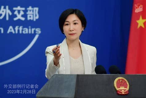 2月28日外交部發言人毛寧主持例行記者會