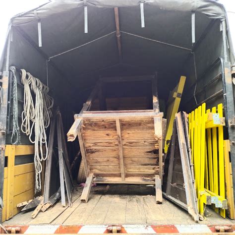 Lori Buang Sampah Perabot Lama Services Others On Carousell