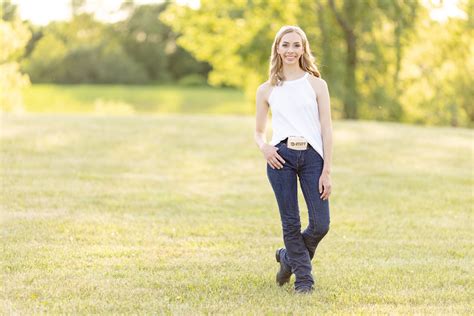 Keanna And Phoenix The Arabian Candy Red Sports Car Senior Portraits