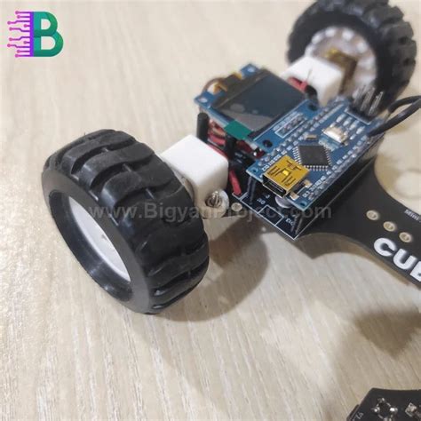 8 Array Line Follower Robot With PID Control Science Project