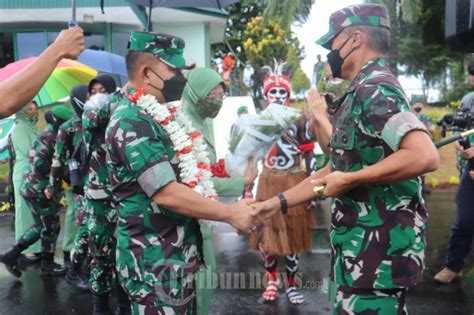 Kunjungan Kerja Perdana Kasad Jenderal TNI Dudung Abdurachman Foto 2