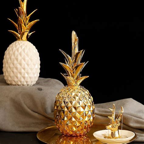 Nordic Golden Pineapple Luxury Ornament Home Office Desktop Creative