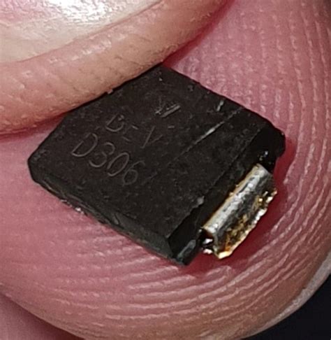 Solved Ask Help For Component Identification Stmicroelectronics Community