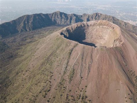 20 Facts About Mount Vesuvius The Sleeping Giant Of Naples