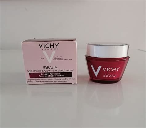 Vichy Idéalia Smoothness & Glow Energizing Cream reviews in Anti-Aging ...