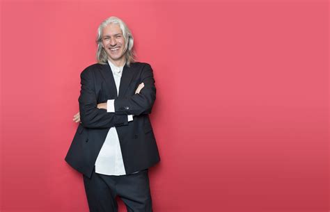 Belgische Ontwerper Bart De Backer Viert De Eigenheid ‘succesvol Zijn