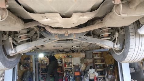Передняя подвеска. Задняя банка. — Ford Mondeo IV, 2,3 л, 2012 года ...