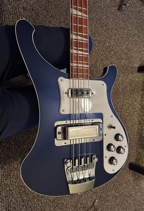 13 Gauge Strings On A Jazzy Rjazzmaster