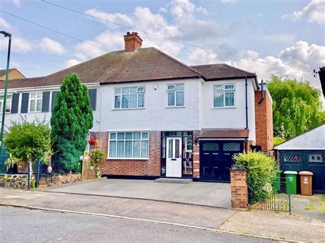5 Bed Semi Detached House For Sale In Martin Dene Bexleyheath Da6 £