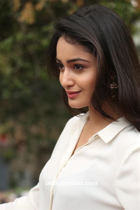 Tridha Choudhury Actress Hd Photosimagespics And Stills 521769