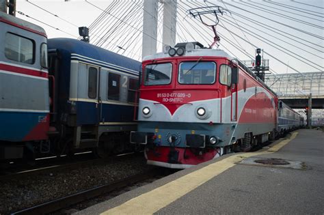 CFR Călători suplimentează numărul de vagoane pentru parte din trenurile care merg spre litoral
