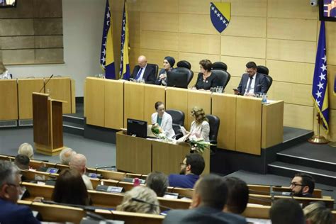KRAJ DRAME U PARLAMENTU FBiH Kolegij Donio Odluku O Prekidu Sjednice Slobodna Bosna