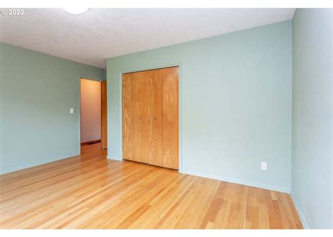 5121 Se 36th Ave Portland Or 97202 Redfin