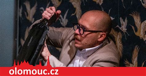 Tramtarie V Novince Bere Své Diváky Na Nebezpečnou Hru Thriller Publikum Vtáhne Do Děje