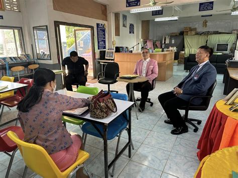 รับการนิเทศติดตาม ระบบปัจจัยพื้นฐาน นักเรียนยากจน และแหล่งเรียนรู้ชุมชนในเขตพื้นที่บริการ