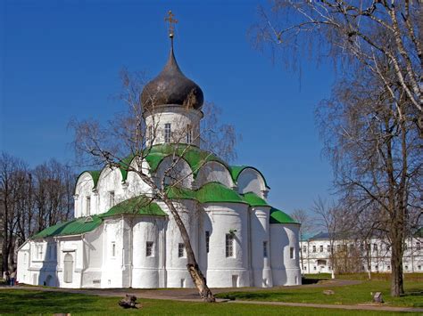 Православный храм фото обои Основной цвет обоев Цвет Чёрного моря