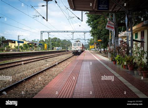 Kazhakutamrailway Hi Res Stock Photography And Images Alamy