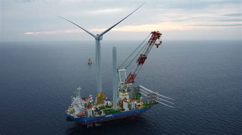 Siemens Gamesa Installs First 115 Metre Blade On Sg 14 236 Dd Offshore