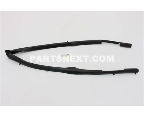 Toyota 53381 60041 Seal Hood To Radiator Support