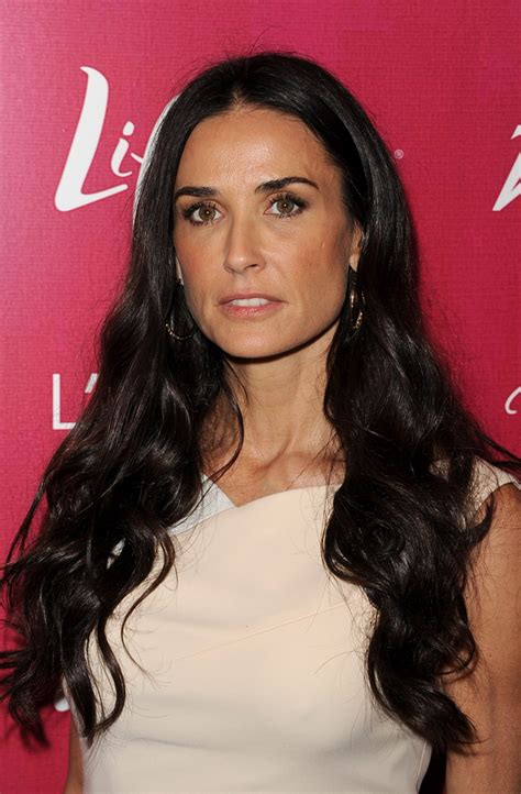 Hot Photos Celebrity Demi Moore Hairstyle