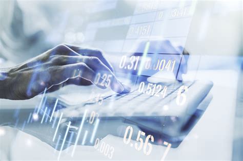 배경 외환 및 투자 개념에 노트북에 손으로 입력과 추상 창조적 인 금융 그래프 다중 노출 거래자에 대한 스톡 사진 및 기타 이미지 Istock