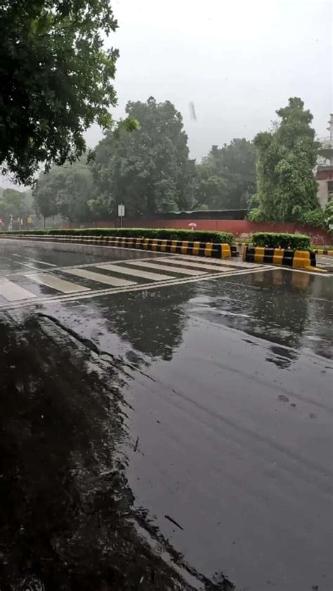 Delhi Noida Weather Update Cloudy Sky More Rains Predicted Today