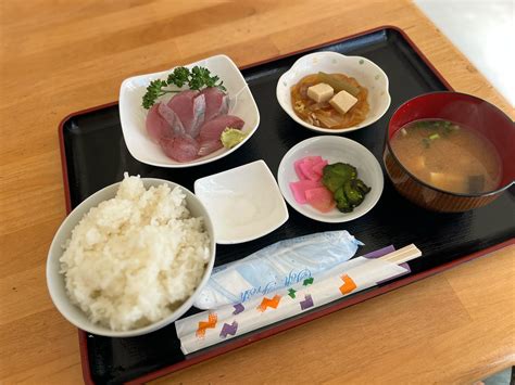 Inukugiya On Twitter Rt Udon01410141 市原市・じょんがら食堂、ぶり刺身定食。300円定食がすご