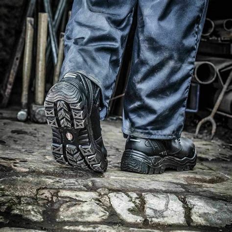 Steel Toe Dickies Shoes Deals