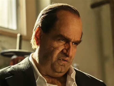 Batman Spin Off The Penguin Unlikely To Return After Hbo Drops Emmys