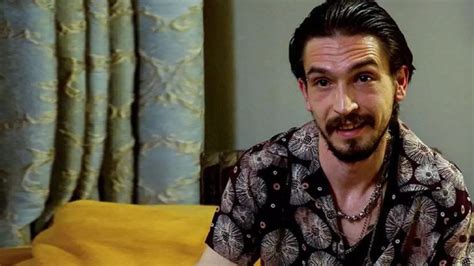 Cinsiyet Değiştiren Çukurun Timsah Celili Bu Sefer De Sütyenli Pozunu Paylaştı Haberler